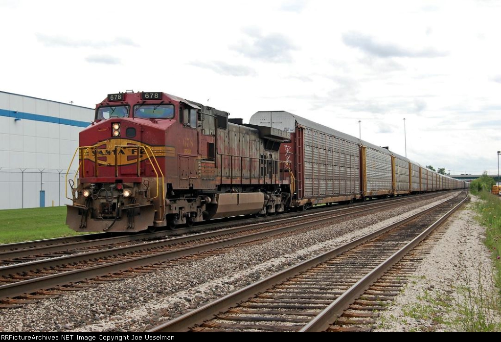 BNSF 678
